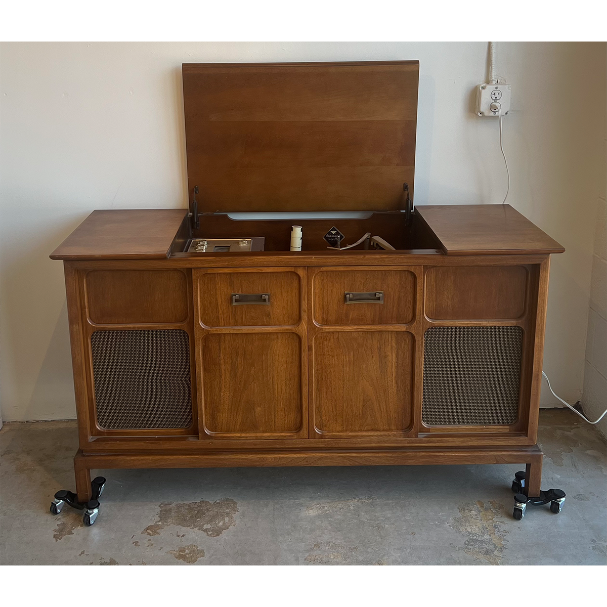 SOLD - MCM Stereo Cabinet Console – UncommonWares
